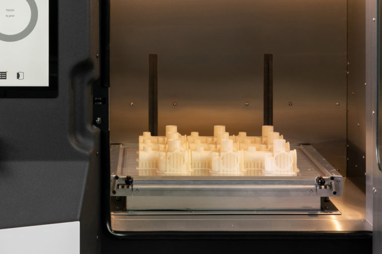 INDUSTRY F421 - industrial 3D printer | 3DGence